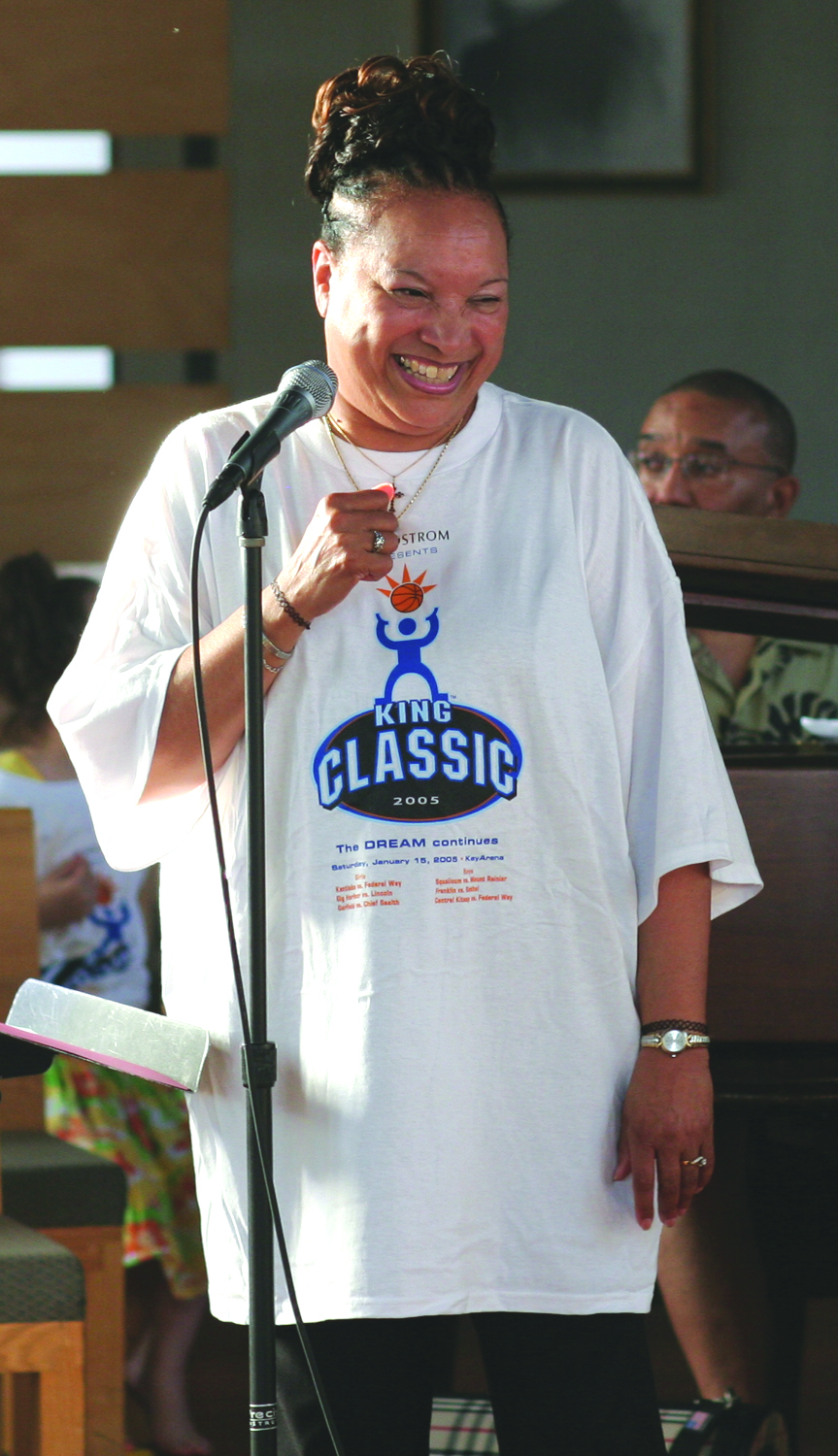 SAA’s Honors Co-Founder Patrinell Wright Our Hero! – Shirts Across America